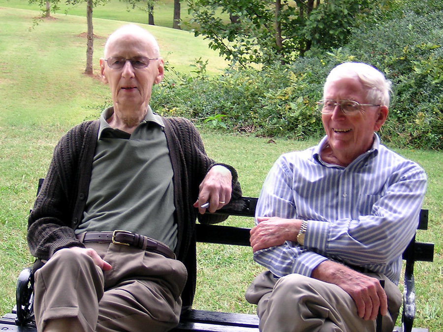 Clemson Downs | clemson-retirement-relaxing-men-friends