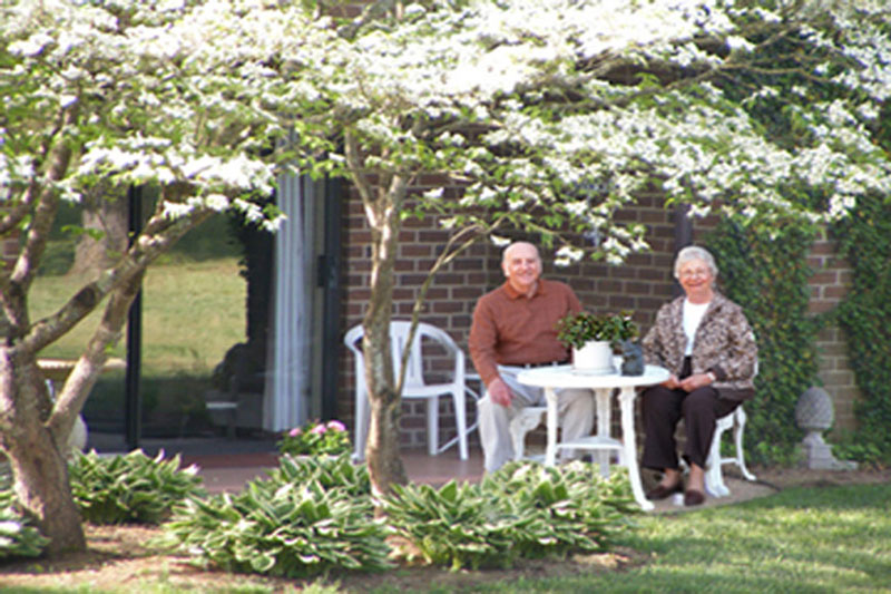 Clemson Downs | patio-outdoors-apartment-clemson-retirement-web